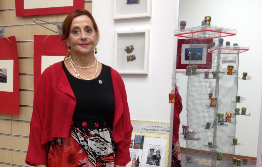 Arte. "Etna nelle quattro stagioni": vernissage della pittrice Sarah ...