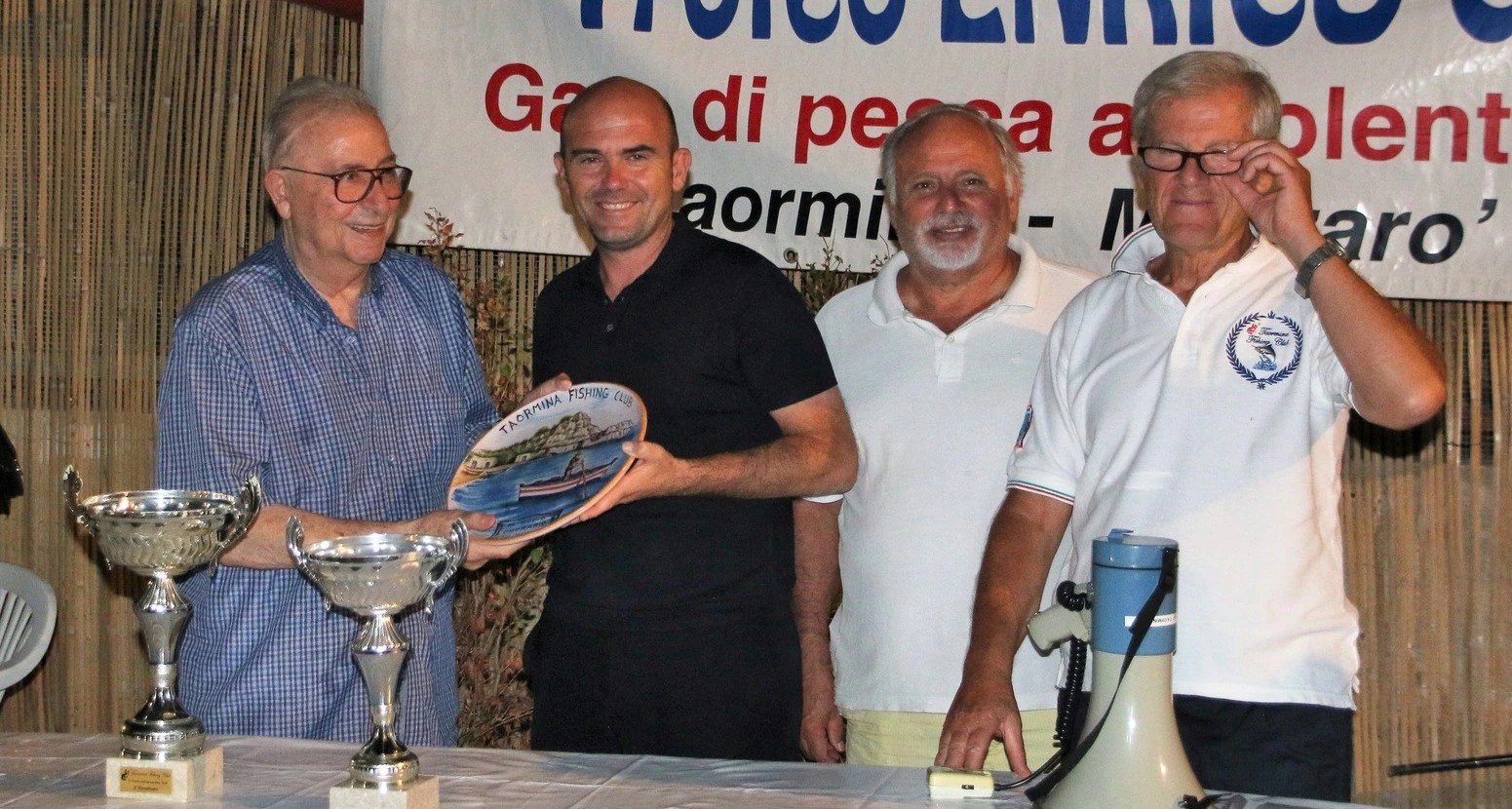 Nino Micalizzi, "amatissimo professore e faro della baia di Mazzarò ...