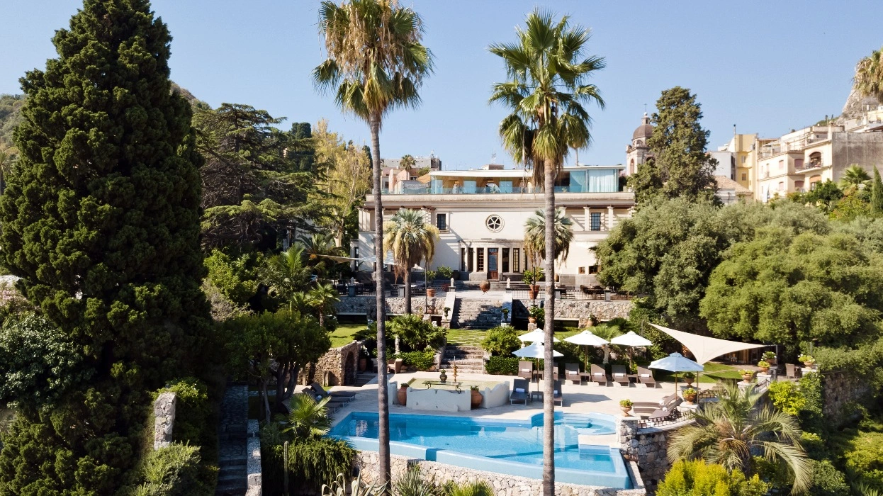 Luxury Private Properties ricerca personale per il prestigioso The ...